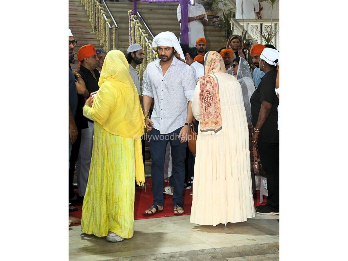 Mika Singh, Mannara Chopra, Daisy Shah, Rahul Vaidya & Others At Shera ...